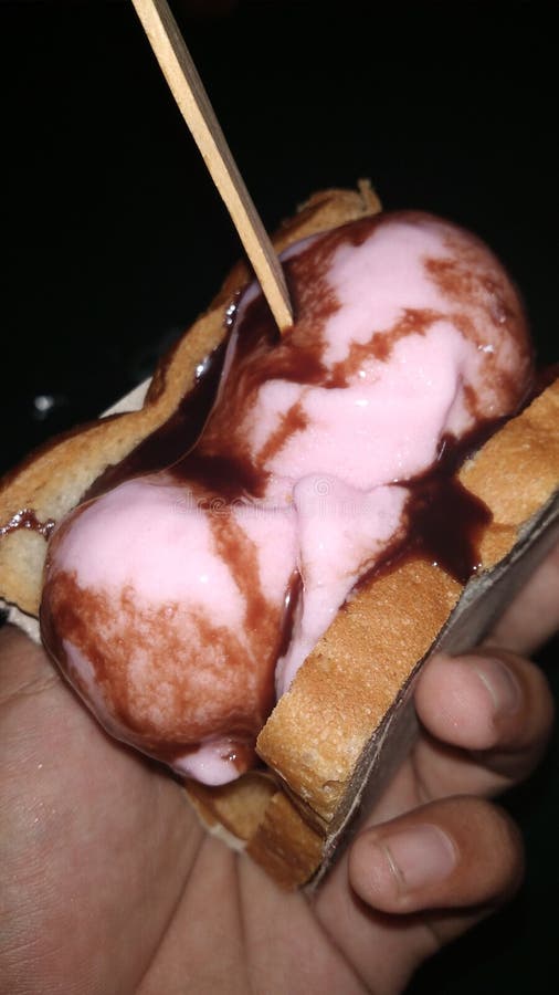 Traditional Es Cream in Indonesia. Stock Image - Image of cream, krim ...