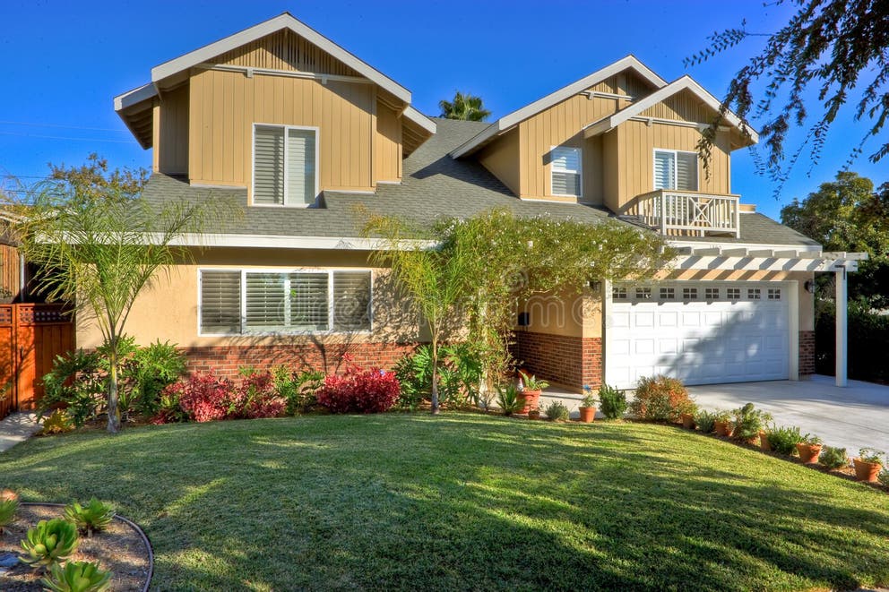 Traditional Family Home stock photo. Image of residential - 4485562