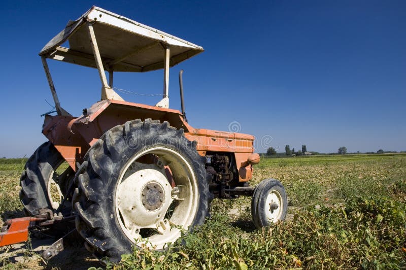 Traditional Farm Tractor Picture. Image: 2988388