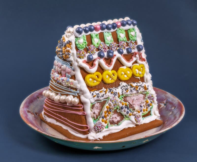 Traditional Ginger Bread House Stock Photo - Image of sweets, christmas ...
