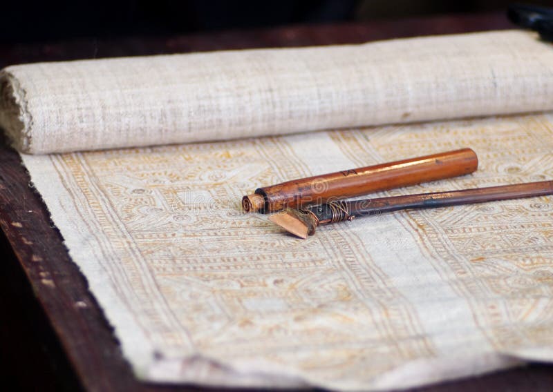 Traditional Hand Crafted LAOS Ethnic Textiles Pattern Drawing BATIK ...