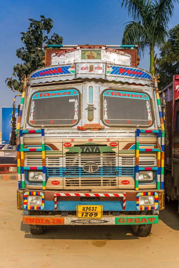 Custom Painted Indian Truck on India-Nepal Border in Sonauli Editorial ...