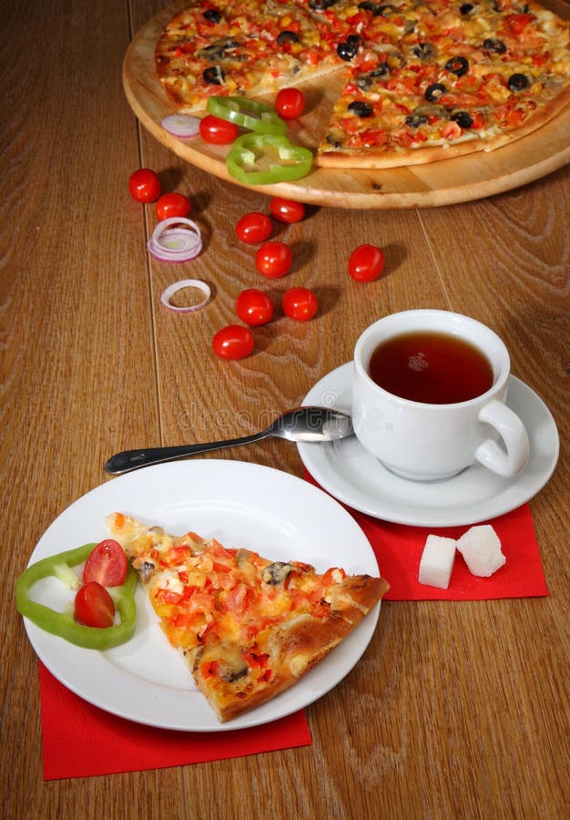 Traditional Italian pizza stock image. Image of sweet - 39441299