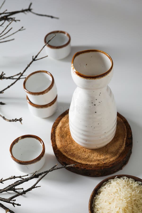 Traditional Japanese Alcoholic Drink - Sake, Traditional Asian Drinks ...