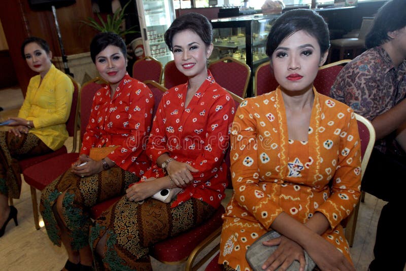 Traditional javanese dress editorial image. Image of women - 70158810