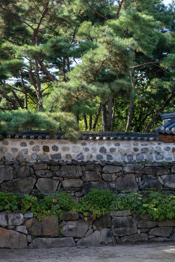 Traditional Korean Stone Wall with Roof Stock Photo - Image of ...