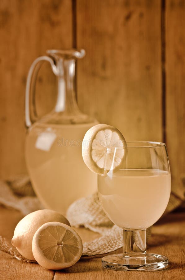 Lemonade. Drink with Fresh Lemons and Limes. Summer Mood, Lemon ...