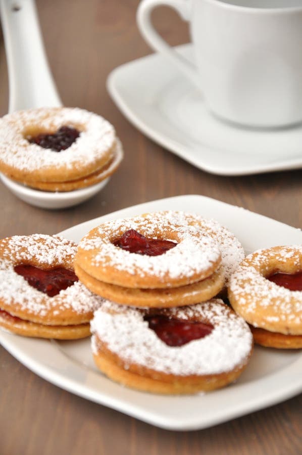Traditional Linzer Cookies stock image. Image of icing - 29413149
