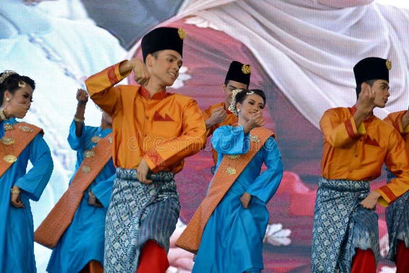 Traditional Malay Dance (Joget) Editorial Photo - Image of malay ...
