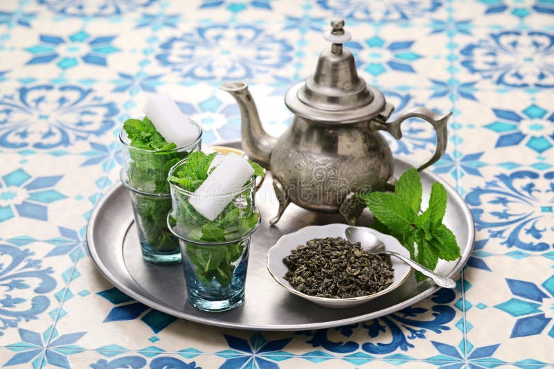 Traditional Moroccan Mint Tea Stock Image - Image of ingredient, leaves ...