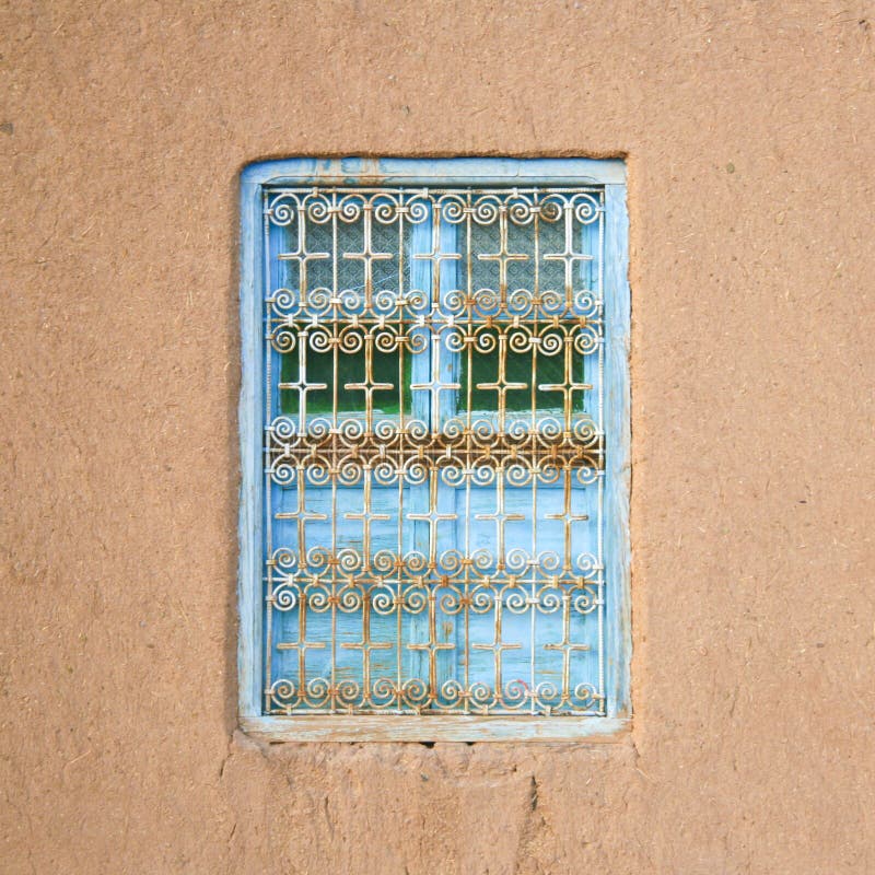Traditional Moroccan Window Stock Photo - Image of muslim, building ...