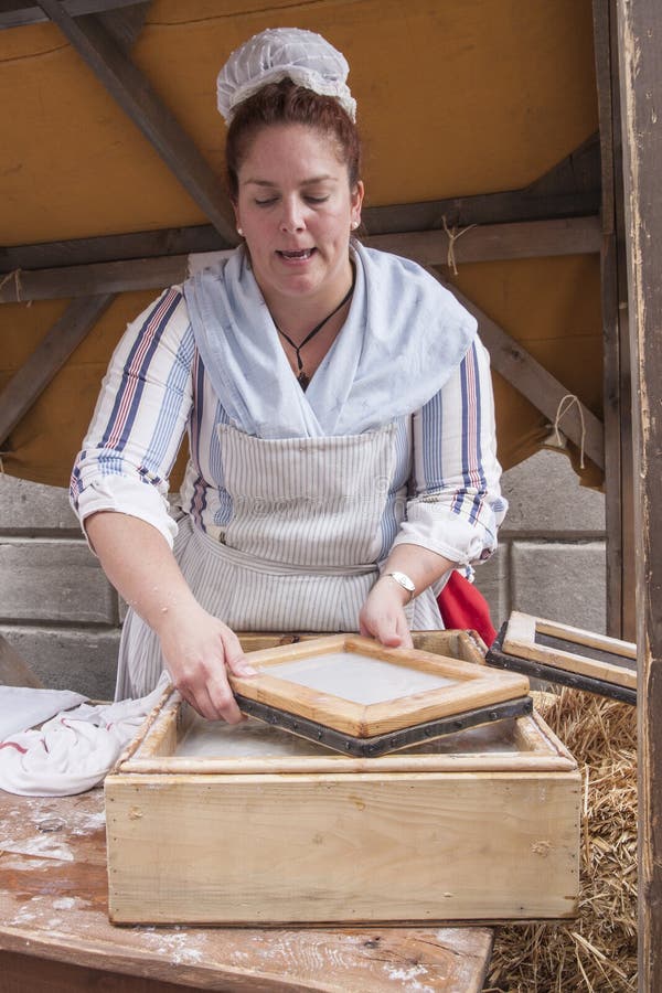 Traditional paper making editorial photo. Image of handcraft - 77050536