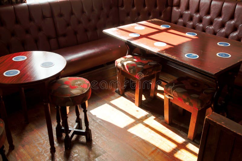 Traditional British Pub Interior Editorial Image - Image of ancient ...