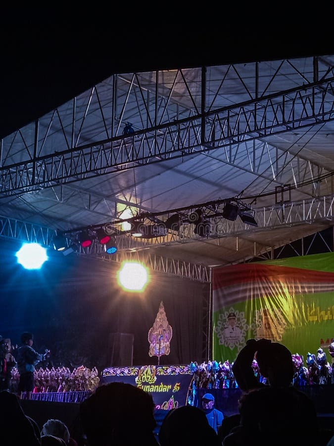 A Traditional Puppet Show in Indonesia Editorial Stock Photo - Image of ...