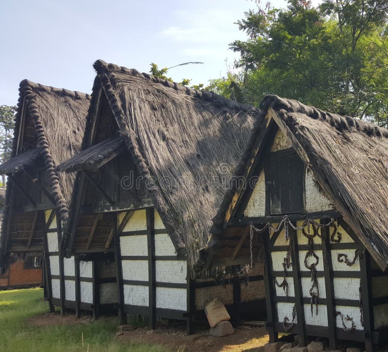 Traditional rice barn editorial image. Image of rice - 107618520
