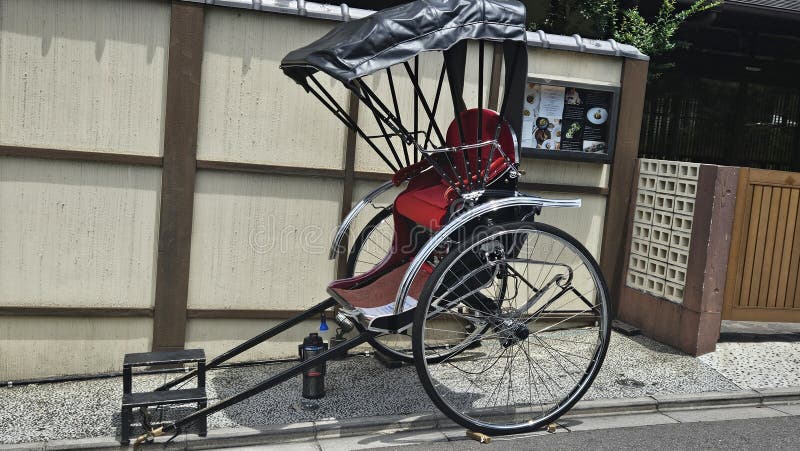 This is Traditional Rickshaw Editorial Photography - Image of road ...