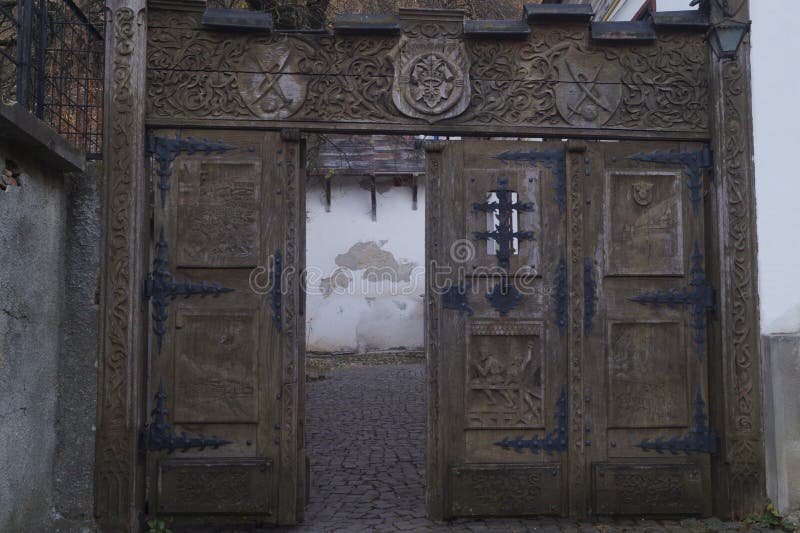 Traditional Romanian Wooden Gate Stock Photo - Image of entrance ...