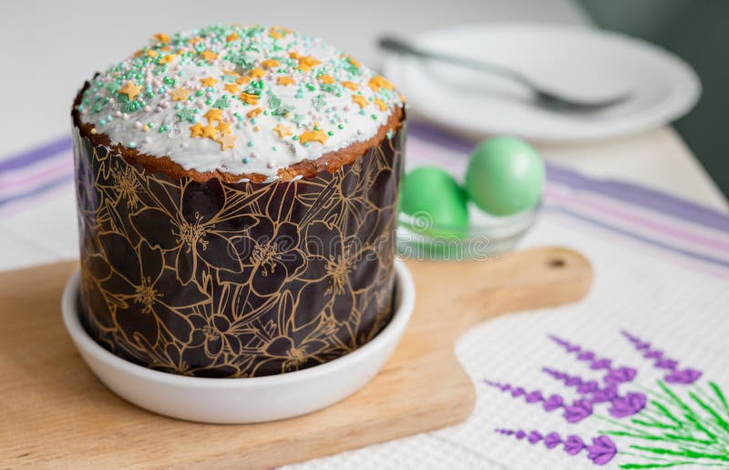 Traditional Russian Easter Cake with Multicolored Sugar Sprinkles Stock ...