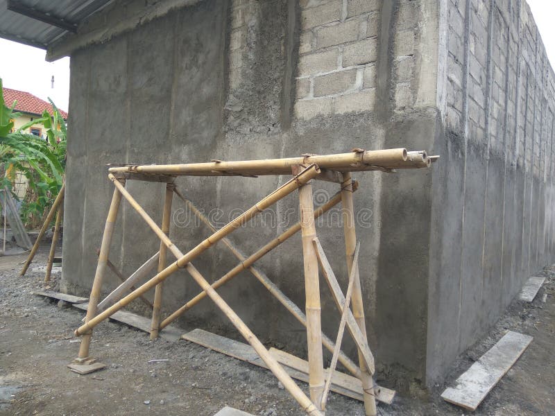 Traditional Scaffolding Using Bamboo To Building House Stock Photo ...