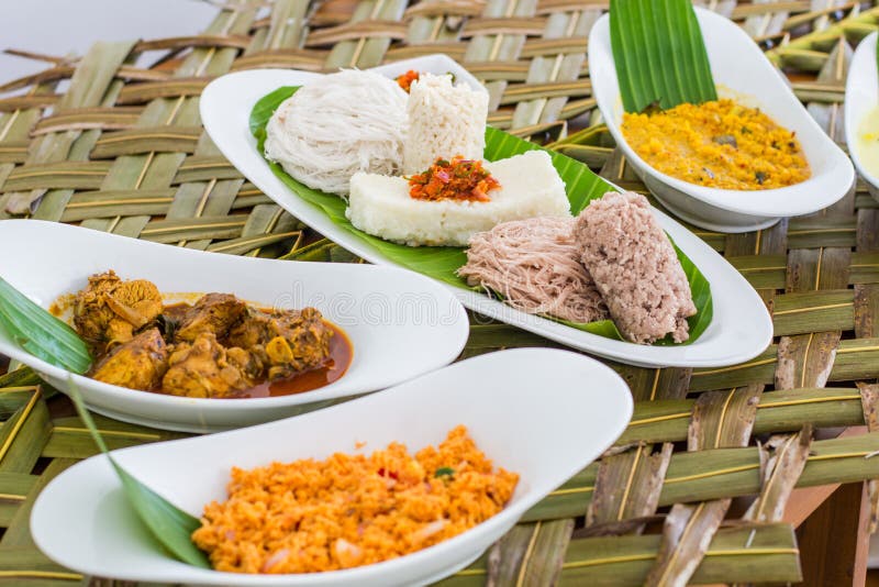 Traditional Sri Lankan Breakfast Stock Image - Image of banana, hoppers ...