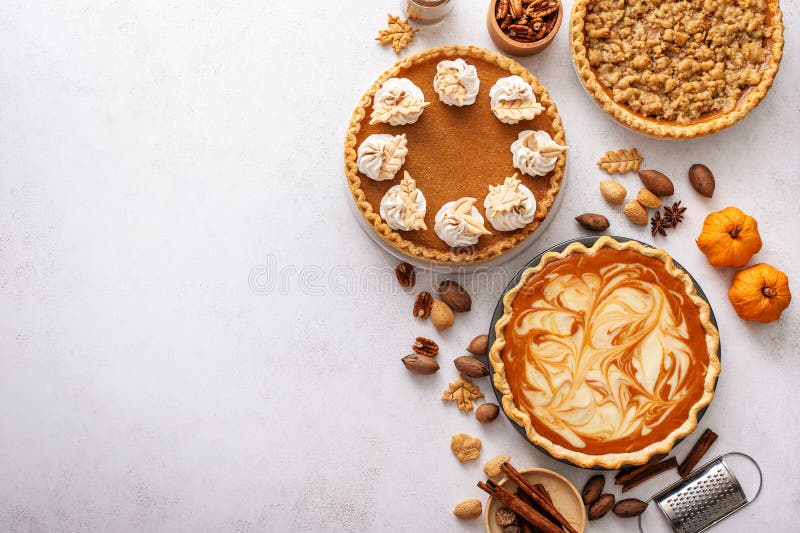 Traditional Thanksgiving Pies with Pumpkin Pie in the Middle Stock ...