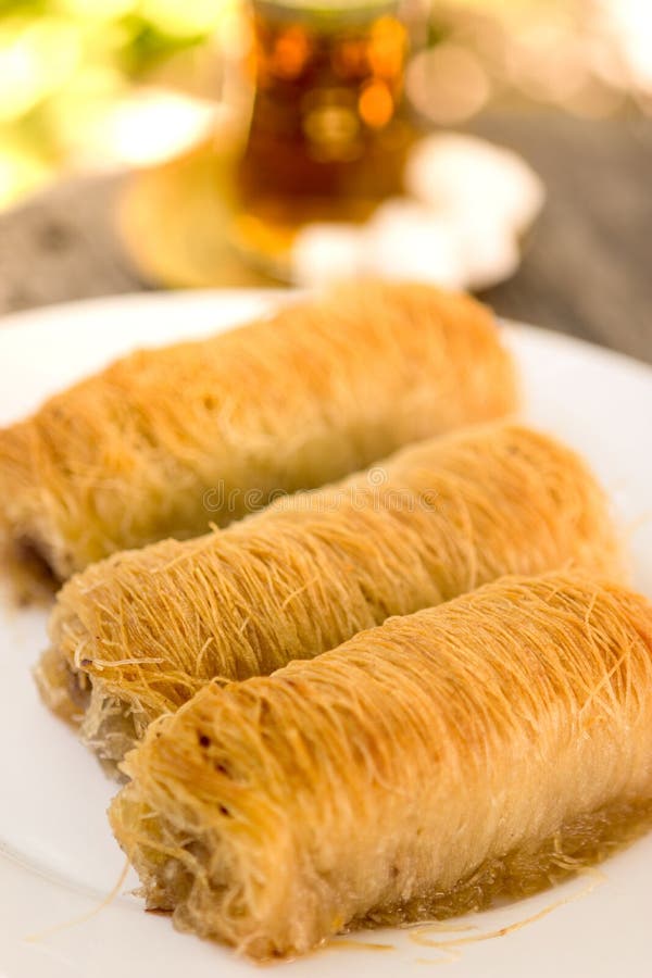 Traditional Turkish Kadayif Stock Image - Image of aromatic, oriental ...