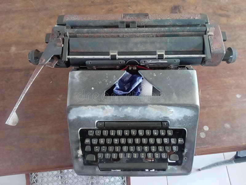 Traditional Typewrite with Proper Working Stock Photo - Image of speed ...