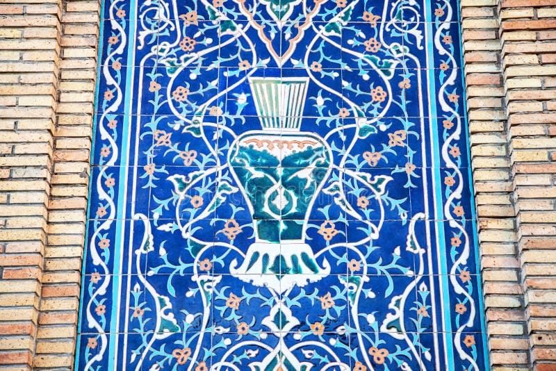 Traditional Uzbek Pattern on the Ceramic Tile on the Wall of the Mosque ...