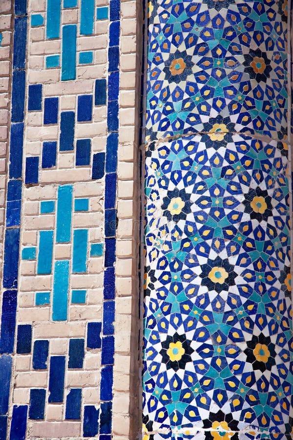 Traditional Uzbek Clothes and Other Colorful Souvenirs, Tashkent ...