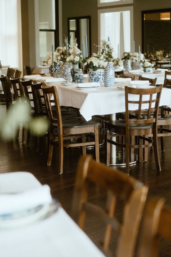 Traditional Wedding Reception with a Beautiful Blue China Dinnerware ...