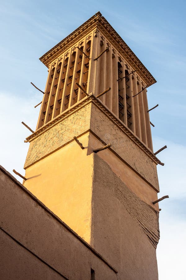 Traditional Wind Towers at Madinat Jumeirah in Dubai, U Stock Image ...