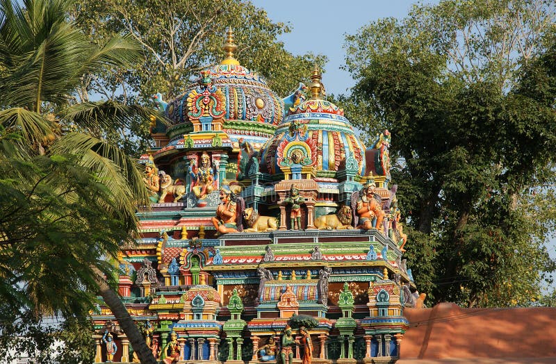 Traditionele Hindoese Tempel, Zuid-India, Kerala Stock Afbeelding ...