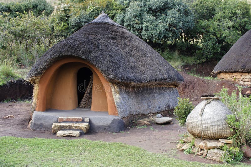 Traditionele Hut Basotho stock foto. Afbeelding bestaande uit traditie ...