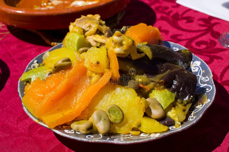 Kouskous stock foto. Image of oorsprong, eten, marokkaans - 88107194