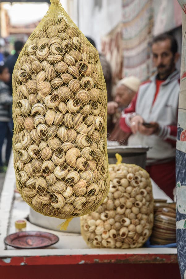 Traditionele Marokkaanse Markt Souk in Fez, Marokko Redactionele Stock ...