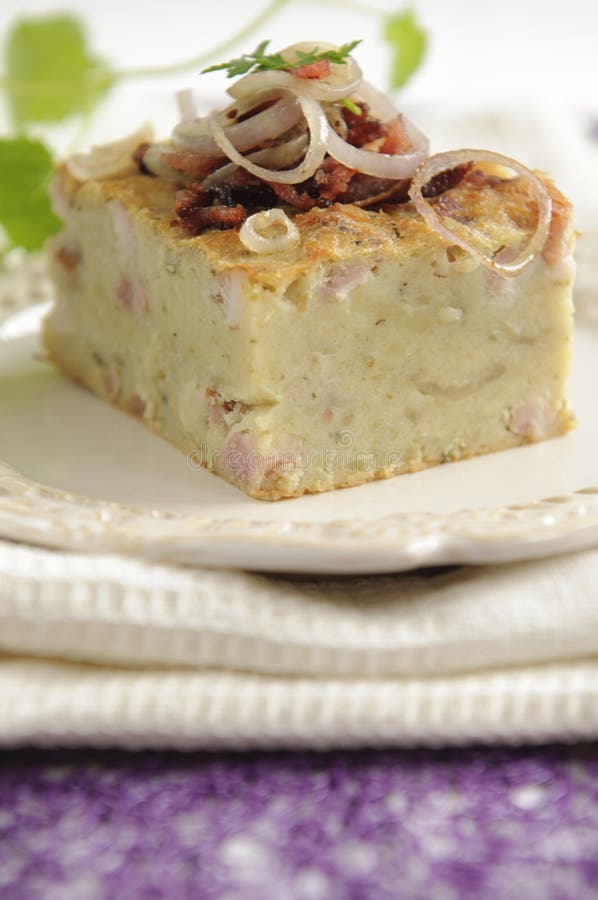Traditionele Poolse Aardappel Babka Stock Foto - Image of pastei ...