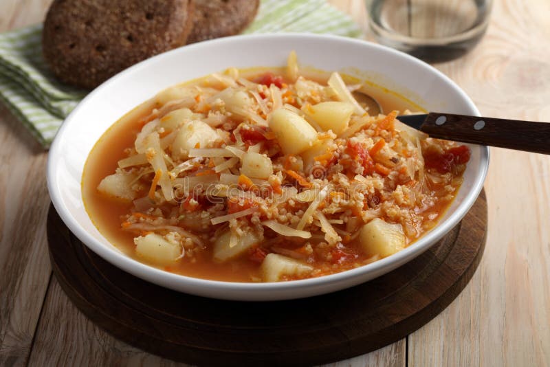 Traditionele Poolse Soep Kapusnyak Stock Afbeelding - Image of dineren ...