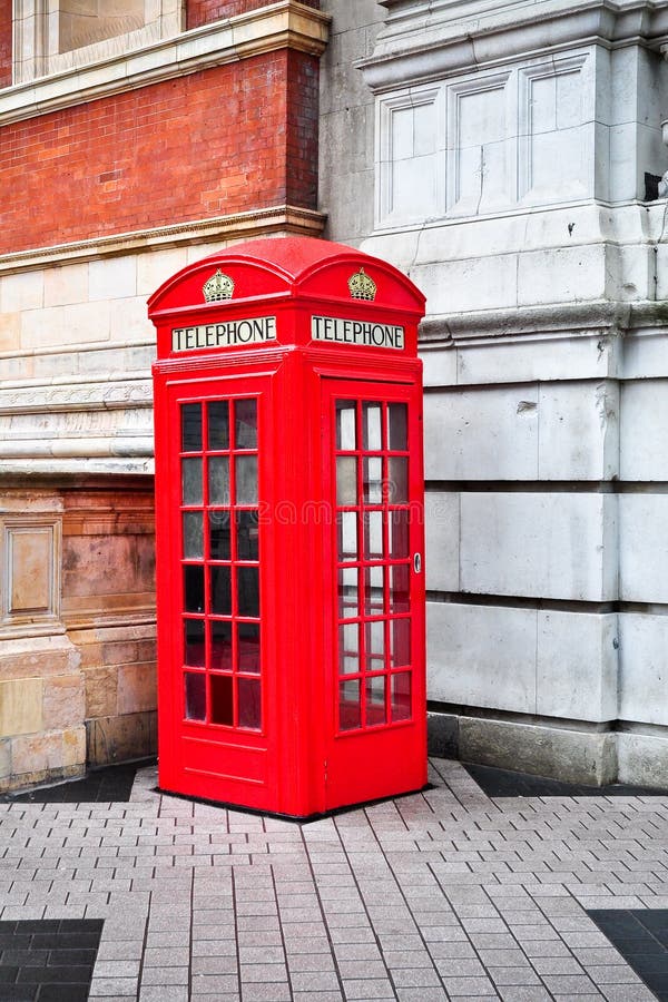 Traditionele Rode Telefooncel in Londen, Engeland Stock Afbeelding ...
