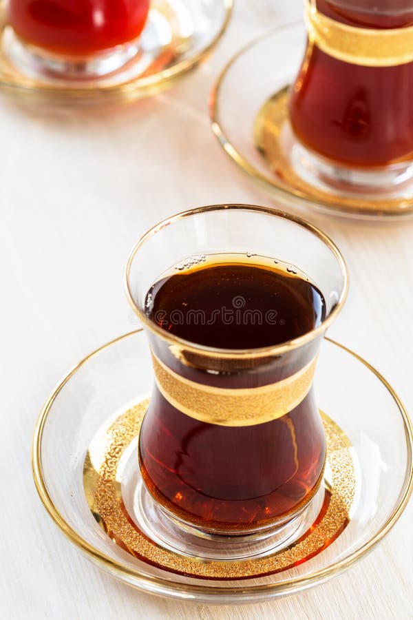 Traditionele Turkse Thee in Glazen Stock Foto - Image of cultuur ...