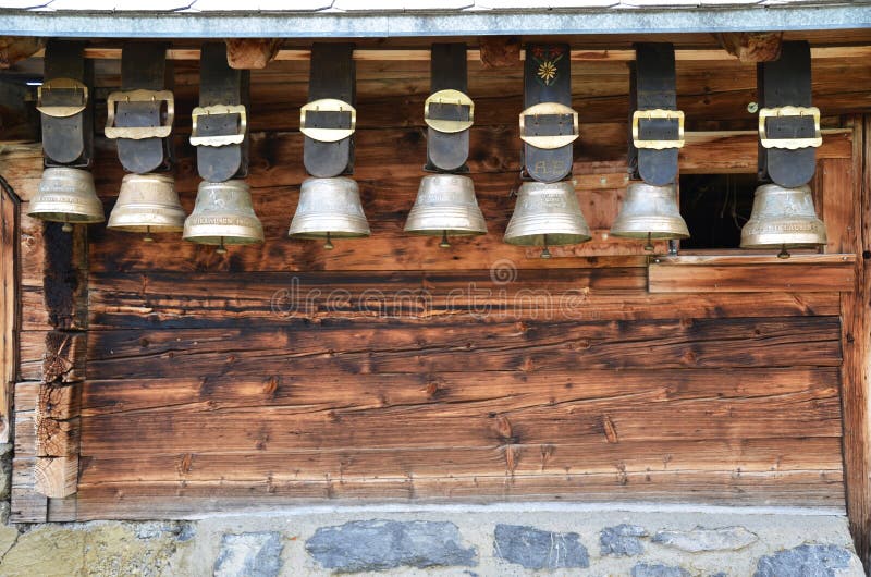 De koebel van Zwitserland stock foto. Image of enkelvoudig - 20476402