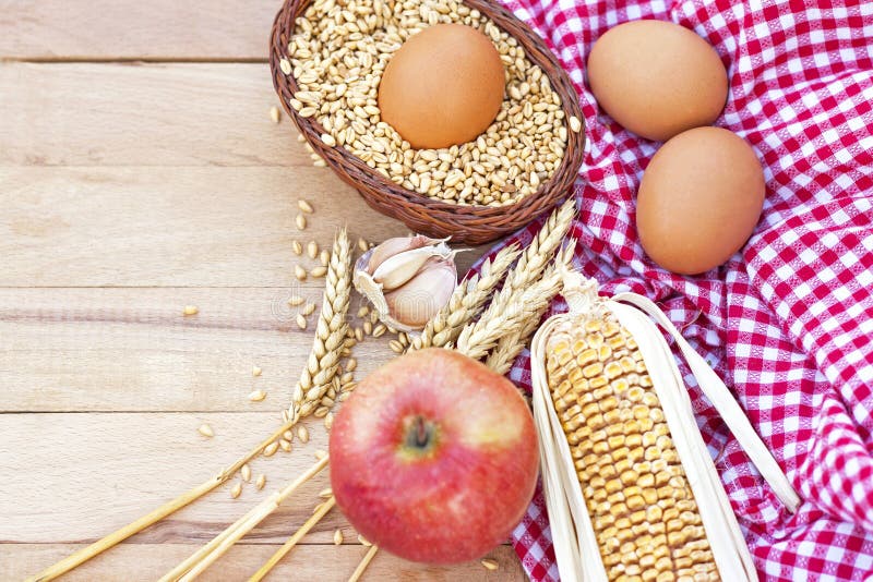 Traditionell Hemlagad Sund Mat Arkivfoto - Bild av friskhet, banta ...