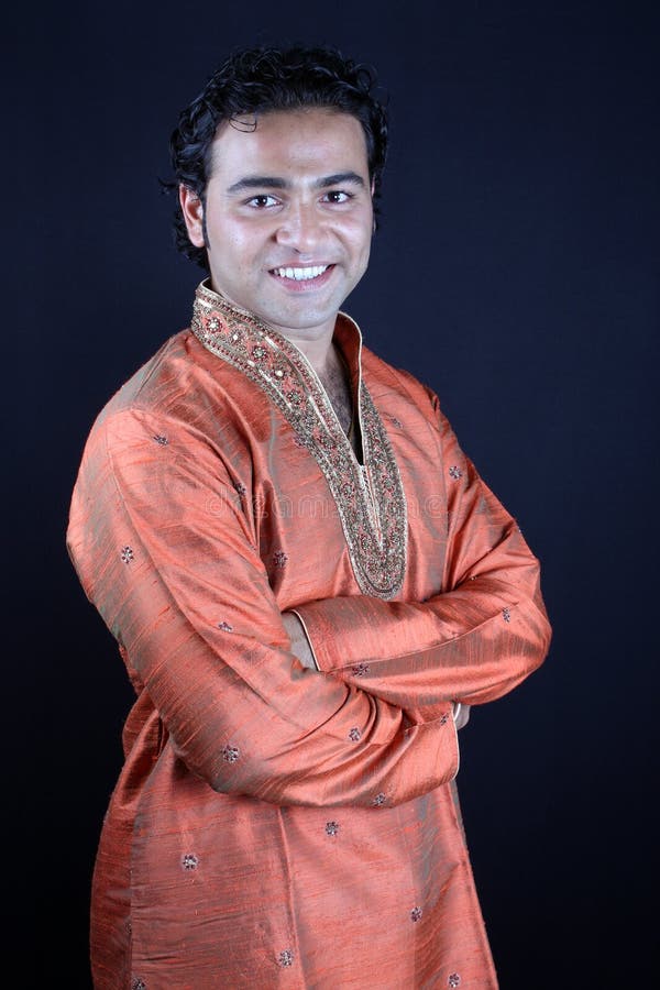 Traditionell indisk man fotografering för bildbyråer. Bild av grabbar ...