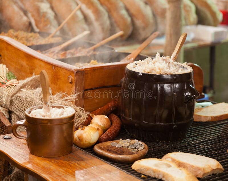 Traditionell Polsk Mat - Smalec Arkivfoto - Bild av lökar ...