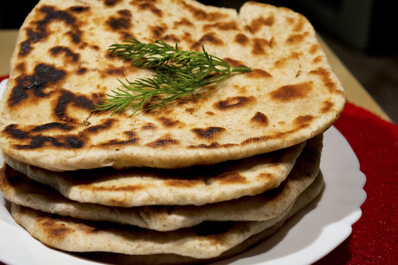 Traditionella pajer arkivfoto. Bild av platta, traditionellt - 103193880