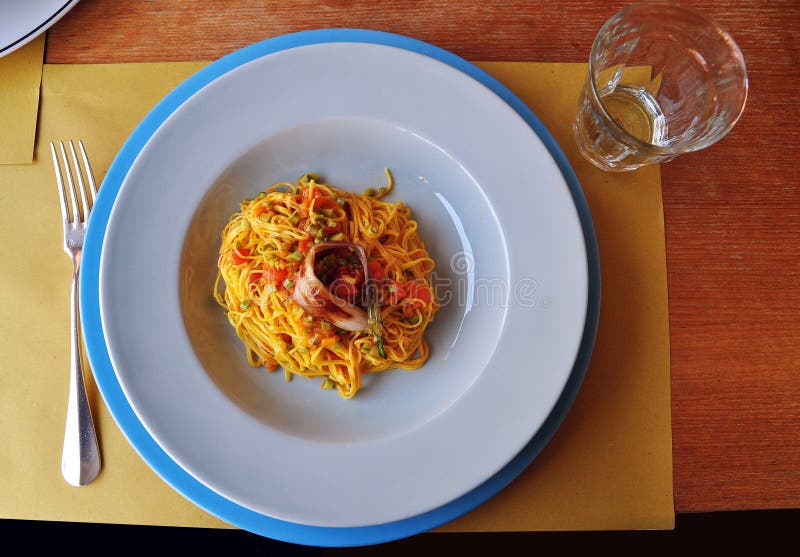 Traditionelles Piemonte-Rezept: Tajarin Teigwaren Mit Gemüse Stockbild ...