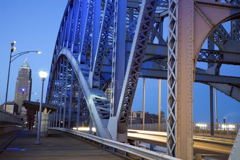 Traffic on the bridge stock image. Image of life, building - 15527477