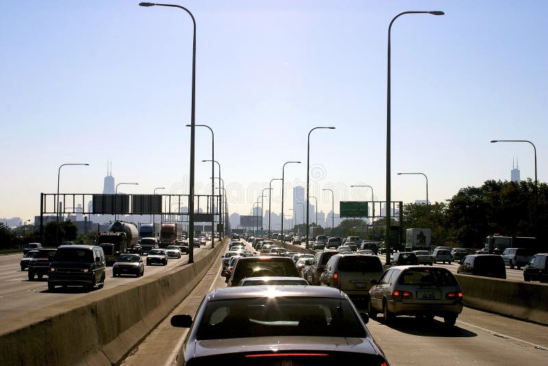 Traffic on Edens Expressway 603022 Editorial Stock Image - Image of ...