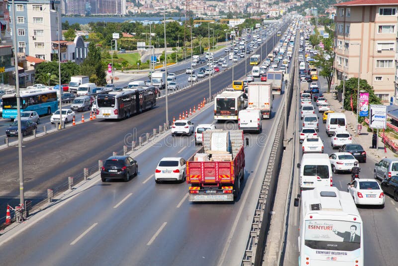 Traffic Flowing at E5 Highway, Istanbul Editorial Stock Photo - Image ...