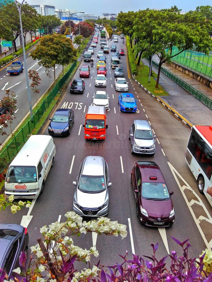 Traffic jam editorial photography. Image of painting - 75435622