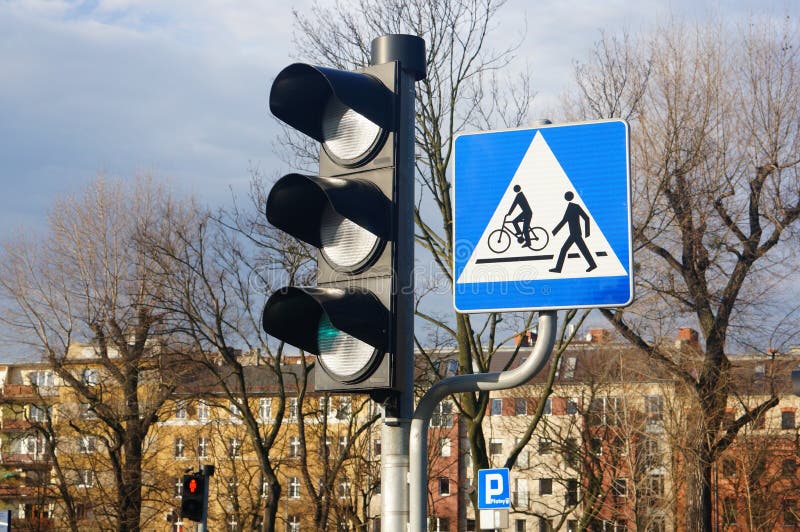 3,205 Zebra Crossing Traffic Light Photos - Free & Royalty-Free Stock ...